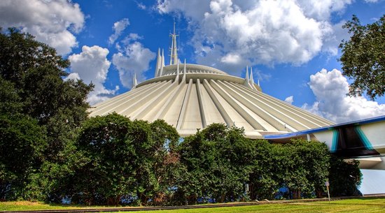 Magic Kingdom Guide: Through the Eyes of a Life Long Fan | Orlando Vacation